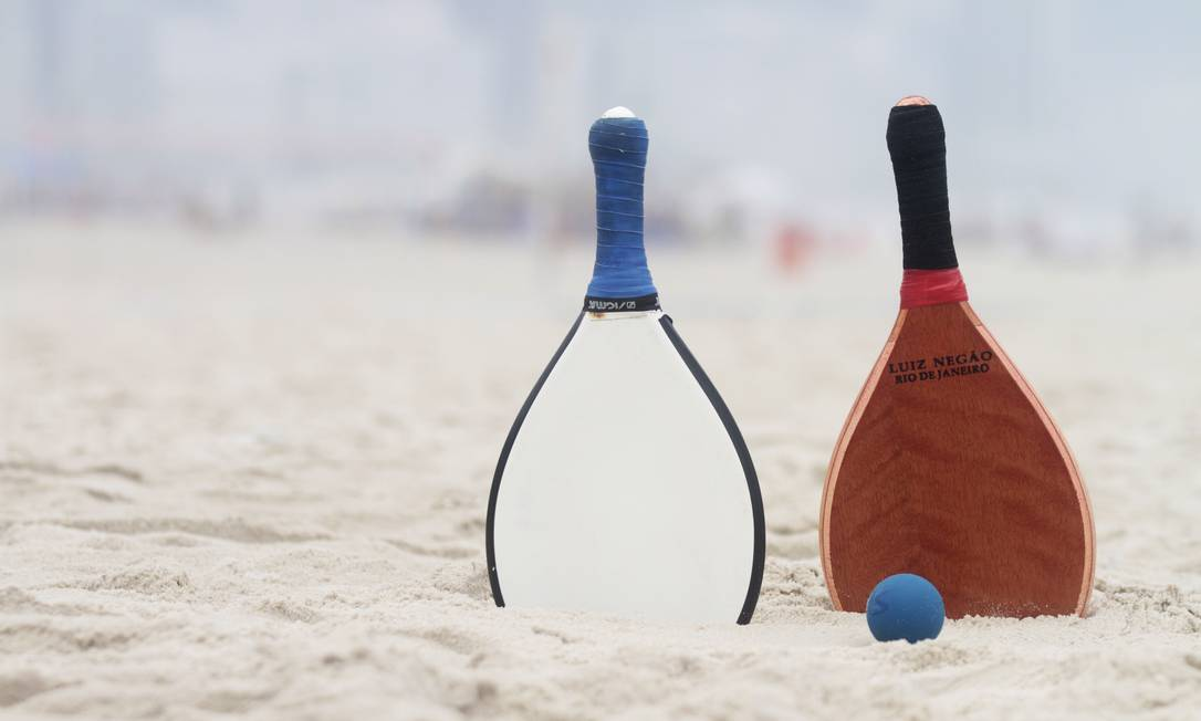 O Que É Frescobol? História, Regras e Dicas Para Jogar na Praia ⋆ Blog ...